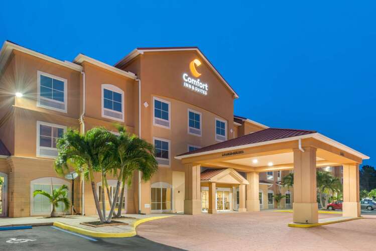 Comfort Inn & Suites Airport - Fort Myers, FL