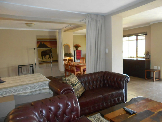 Meerkat Manor - Komatipoort