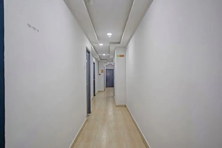 Rg Suites Nanganallur - Chennai