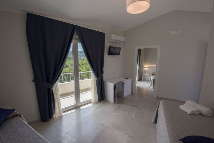 Borgo Degli Dei - Affittacamere Poseidone - Parghelia