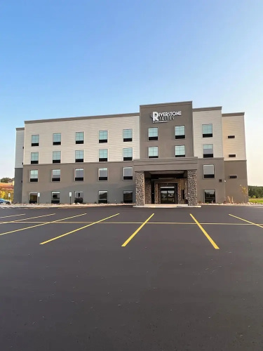 Riverstone Suites - Chippewa Falls - Chippewa Falls, WI