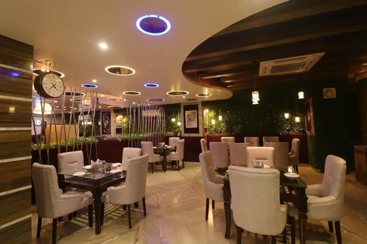 The Imperial Hotel & Restaurant By Grb - Darbhanga