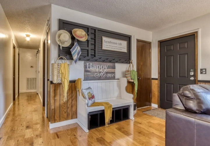 Farmhouse Cottage - Close To Tanger Outlets And Pigeon Forge! 3 Bedroom Home By Redawning - Pigeon Forge, TN