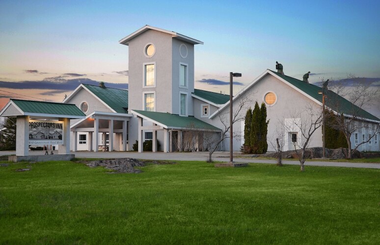 Prospectors Inn - Town Of Kirkland Lake