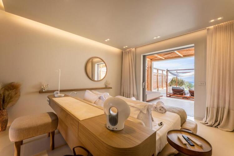 Avgoustos Suites - Adults Only - Naxos