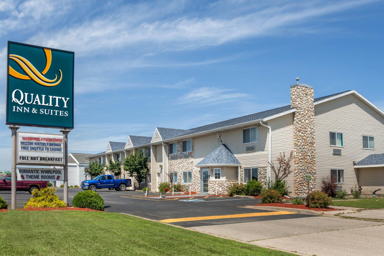 Quality Inn & Suites Prairie Du Chien - Prairie du Chien, WI
