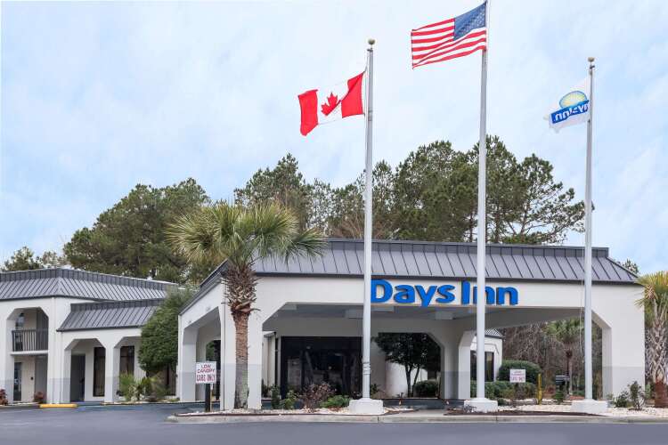 Days Inn By Wyndham Walterboro - Lodge, SC