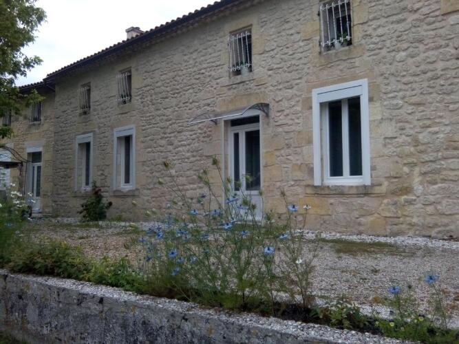 Château Pierre De Montignac - Aquitaine