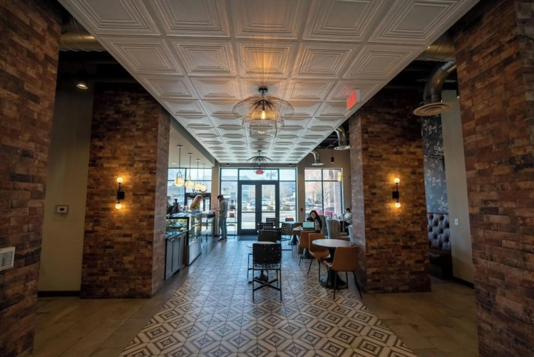 Yugo Guest Suites - Urbana, IL