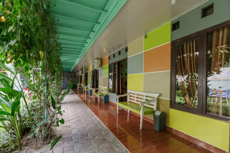 Reddoorz Syariah @ Colomadu 2 - Surakarta