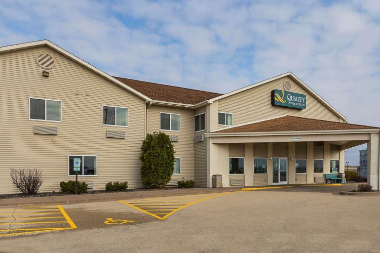 Quality Inn & Suites Belmont Route 151 - 貝爾蒙特