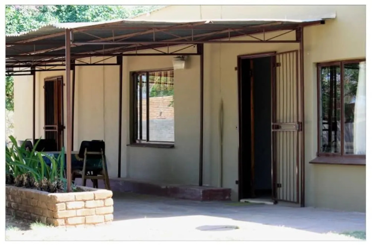 Room In Guest Room - Confortable Farmhouse In Limpopo Province - Lephalale