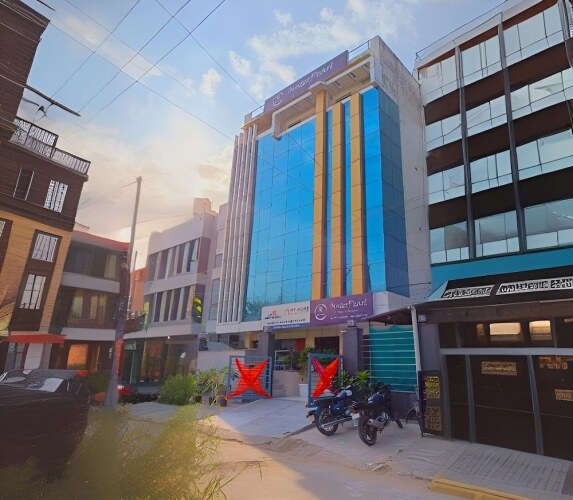 Oyster Pearl Near Medanta Hospital Sec39 - Gurugram