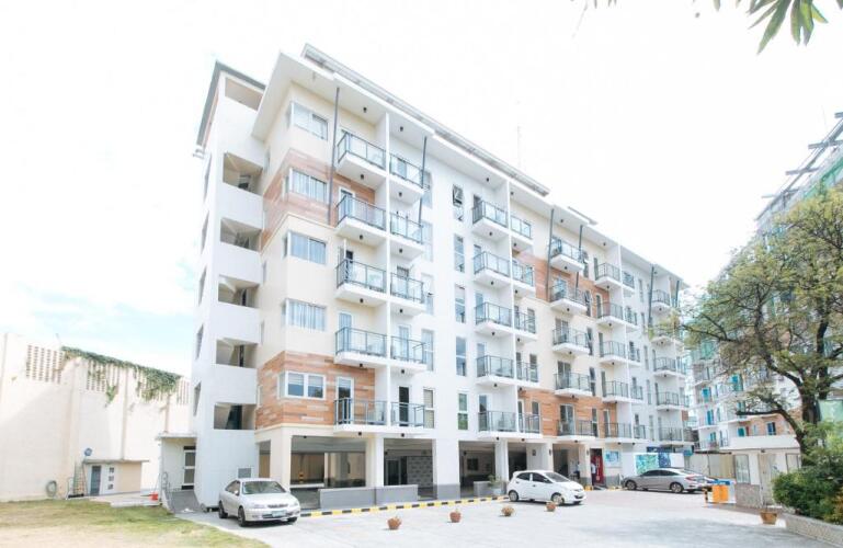 Reddoorz Plus @ Imu1 Suites Paranaque - Luzon