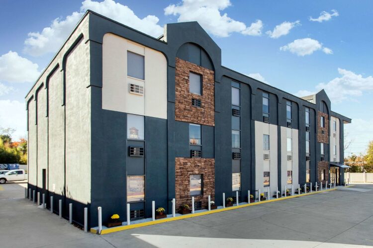 Gallus Stadium Park Inn, Ascend Hotel Collection - Columbia, SC