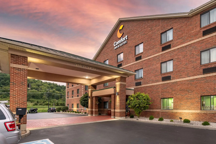 Comfort Inn & Suites - Harrison, OH