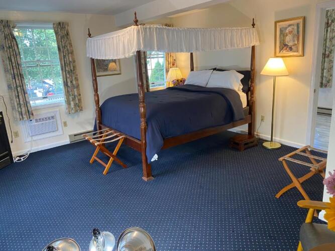 The Taber Inne & Suites - Mystic, CT