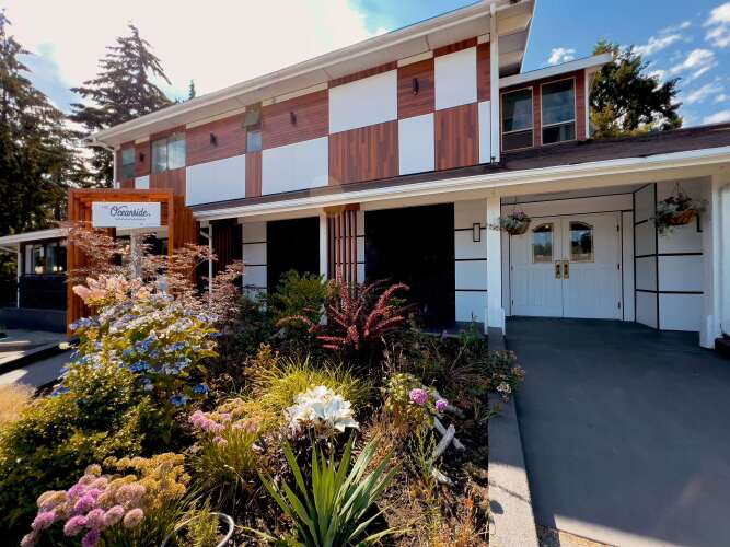 The Oceanside, A Coast Hotel - Sechelt