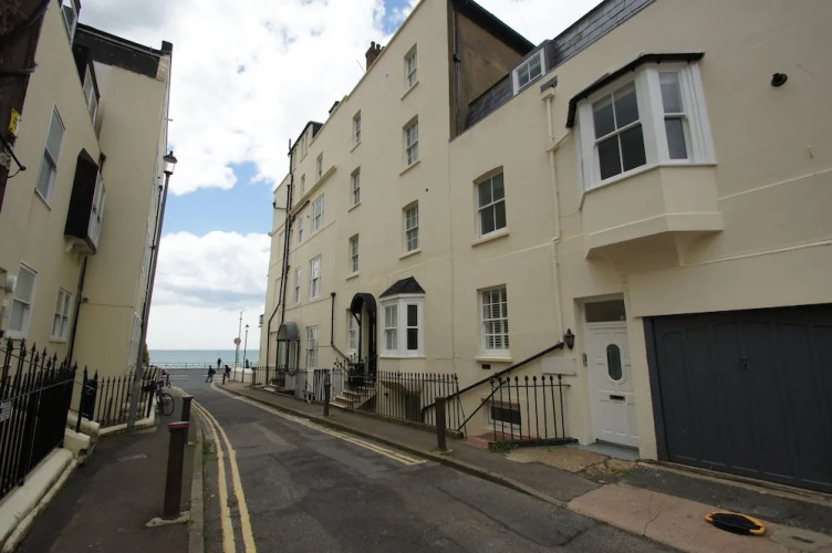 Marine Cottage Parking By Brighton Holiday Lets - 布萊頓