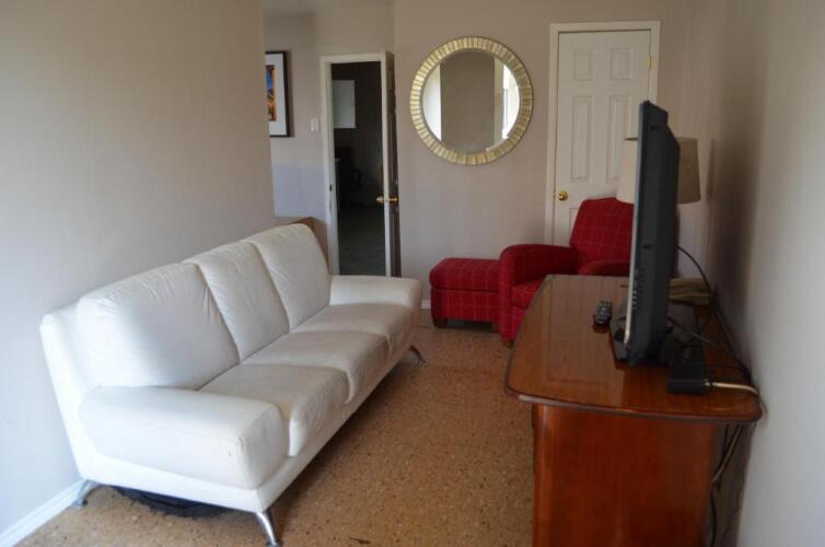 Studio 1 Motel - Cobourg