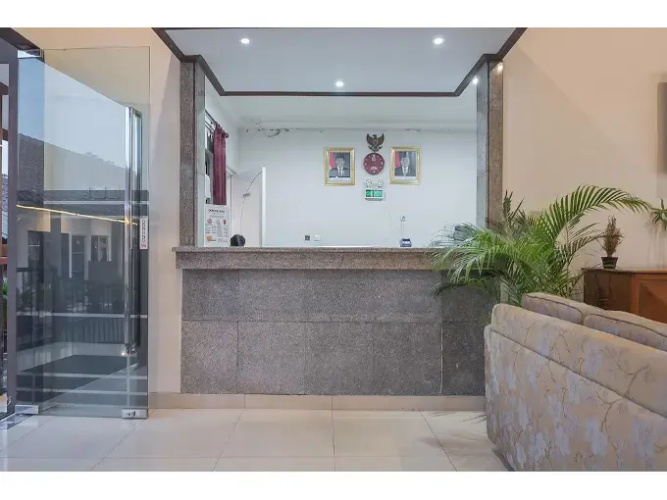 Pondok Dewi Hotel By Reddoorz - Subang