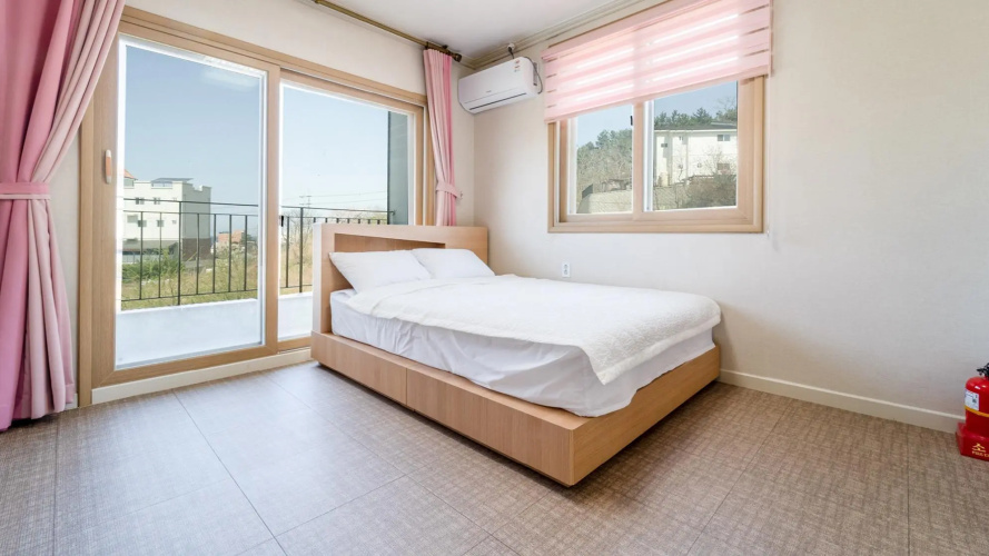 Samcheok Aramaru Pension - Samcheok-si