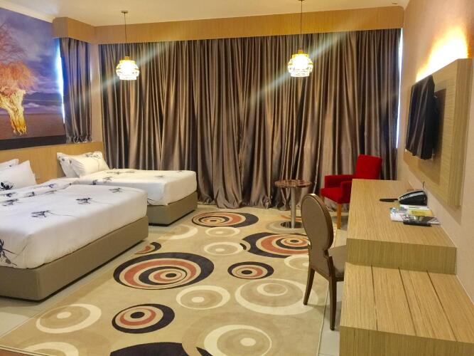 Hotel Holmes Gelang Patah - Gelang Patah