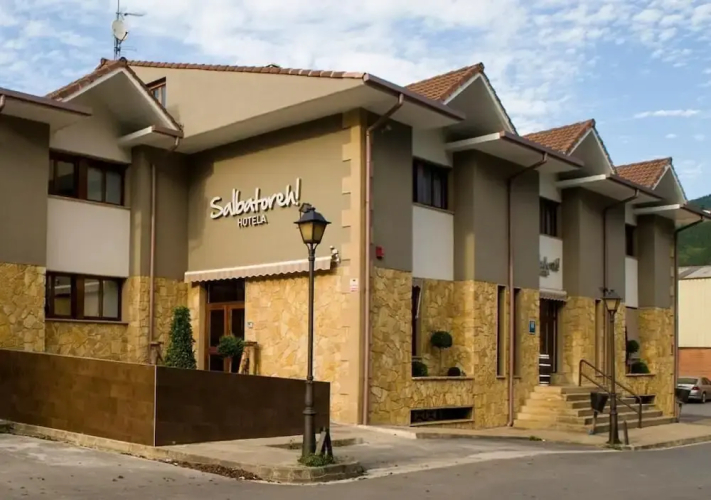 Hotel Salbatoreh - Basque Country