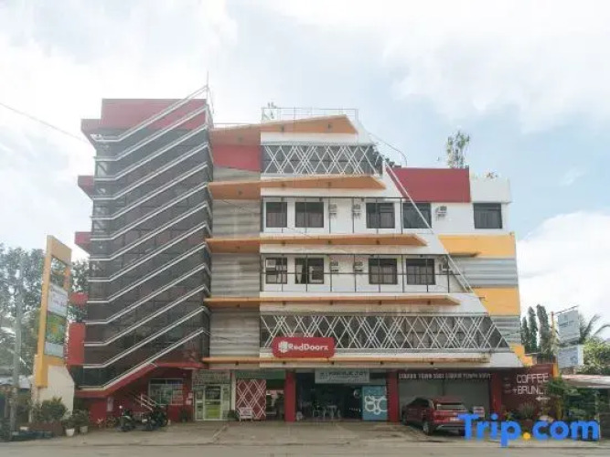 Reddoorz @ Benelio Suites Pavia Iloilo - Iloilo City