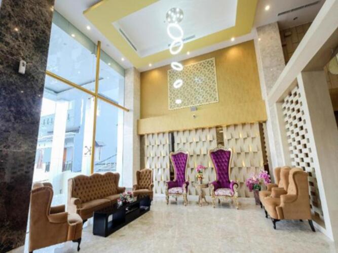 Travellers Hotel Phinisi - Makassar