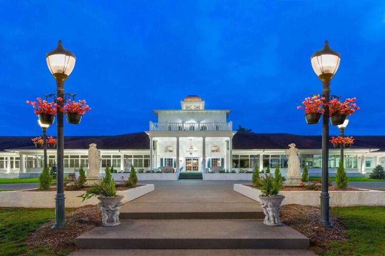 Four Seasons Island Resort - Wisconsin