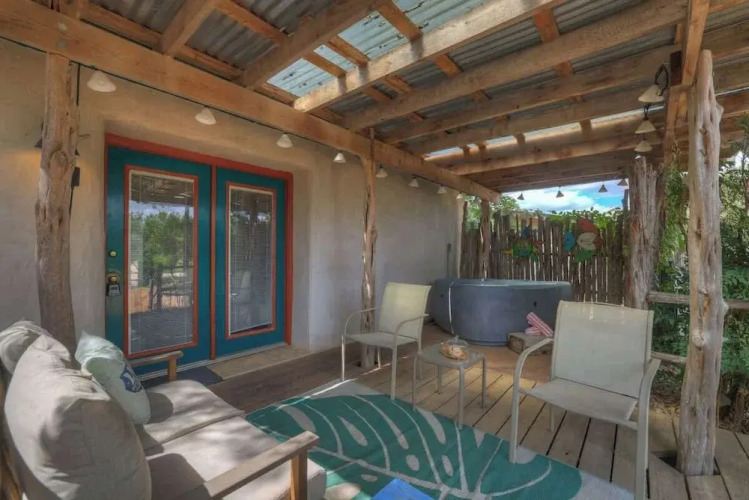 The Willows Retreat - Sleeps 17, Hot-tubs, Close To Main Street! - Fredericksburg, TX