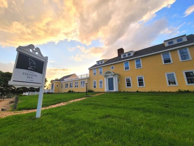 The General Stanton Inn - South Kingstown, RI