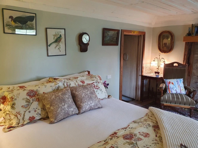 Belmont Homestead - Swansea