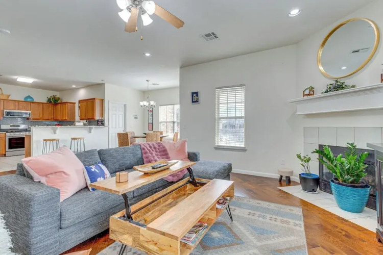 Okc Home Near Hospital & Tinker Afb: Work Remote! - Midwest City, OK