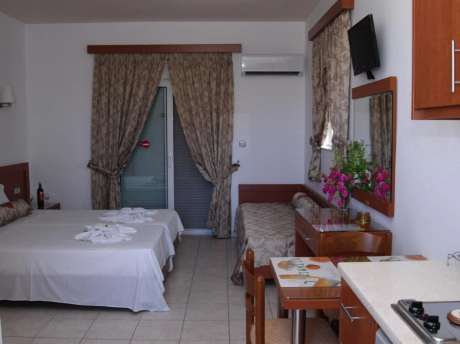 Paul's Garden Studios - Rhodes, Greece