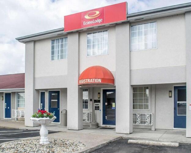 Econo Lodge Inn & Suites South - 벨레뷰