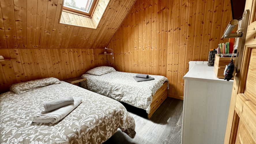 Spacious French Chalet Stay For 10 - Le Mont-Dore