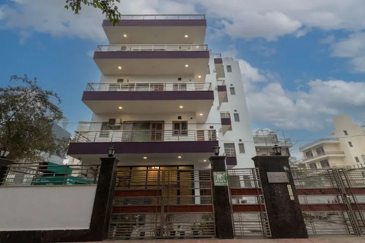 The Gleam Hotel - Gurugram