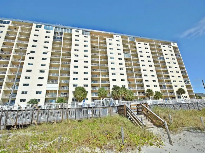 Regency Towers Beach Resort By Panhandle Getaways - Panama City, FL