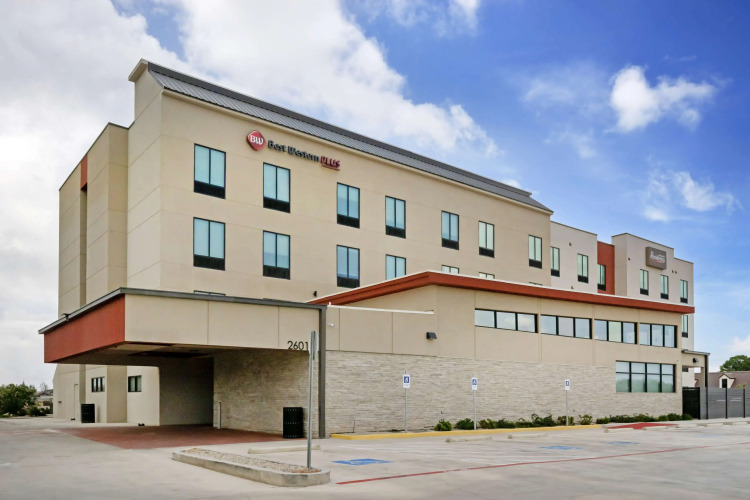 Best Western Plus Executive Residency Carlsbad Hotel - Carlsbad, NM