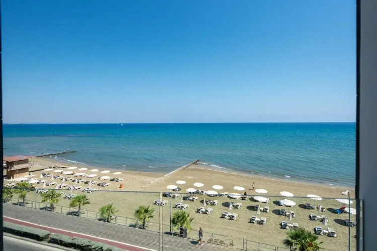 Dinglis Beach Hotel Apartments - Larnaca