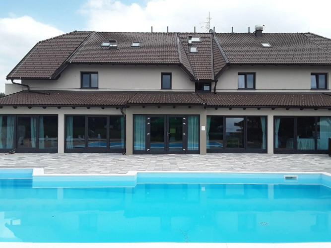 16 Lakes Hotel - Grabovac