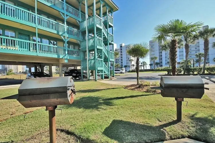Sea Breeze By Youngs Suncoast - Gulf Shores, AL