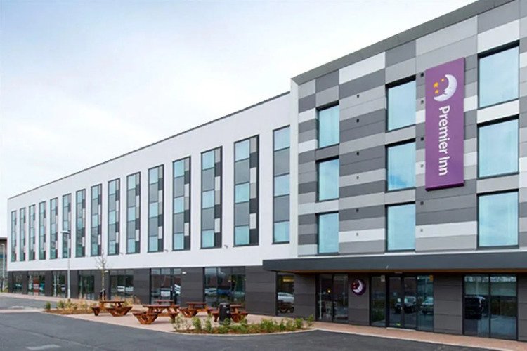 Slough West (Slough Trading Estate) - Slough