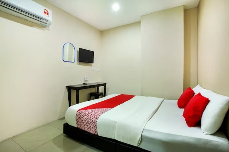 Oyo 43933 Ferringhi Stay Iinn - Tanjung Bungah