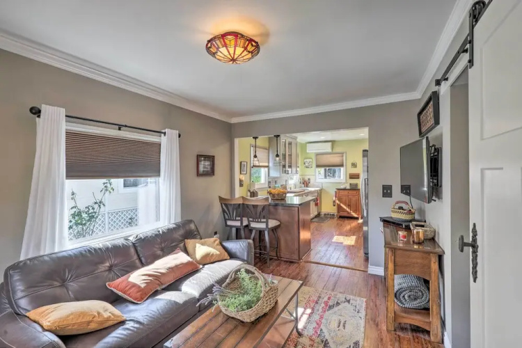 Charming Craftsman Bungalow With Garden & Hot Tub! - Anaheim, CA