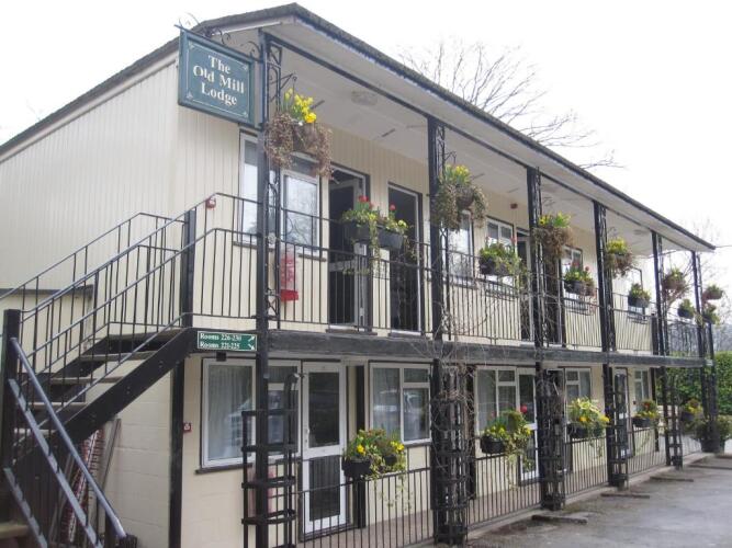 Old Mill Hotel And Lodge - Bath