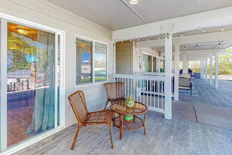 Waterfront Condo W & Dock Access - Polson, MT