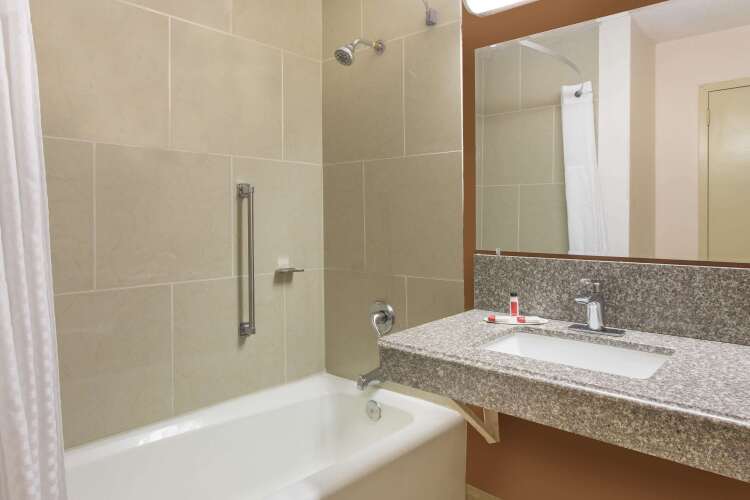 Days Inn By Wyndham Myrtle Beach - Myrtle Beach